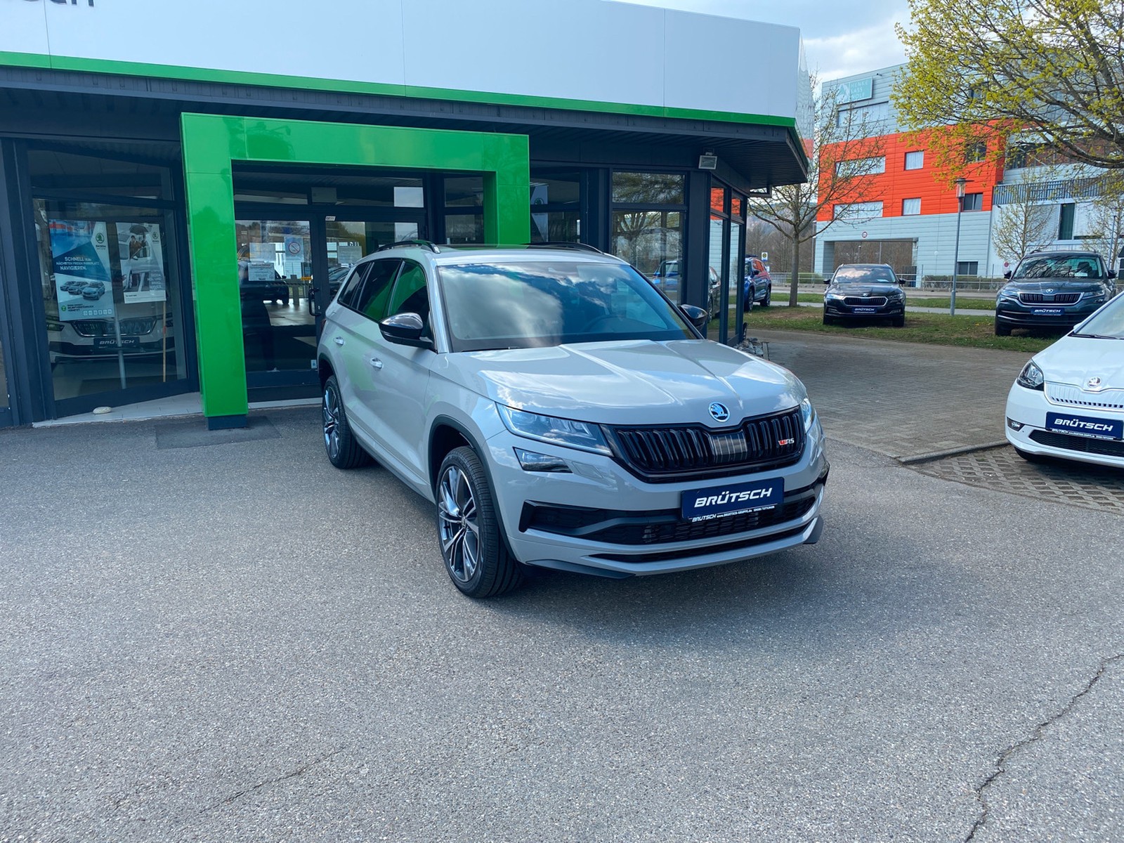 Skoda Kodiaq RS 2.0 Bi-TDI DSG 4x4 20 Zoll Ignite / Standheizung / Area ...