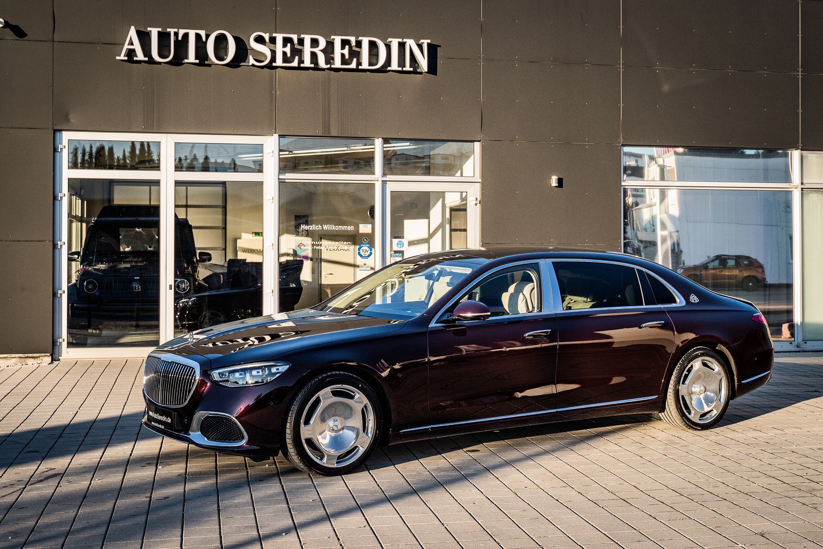 Mercedes-Benz S 580 S580 4M MAYBACH RUBELLITE RED 4D BURMESTER neu ...