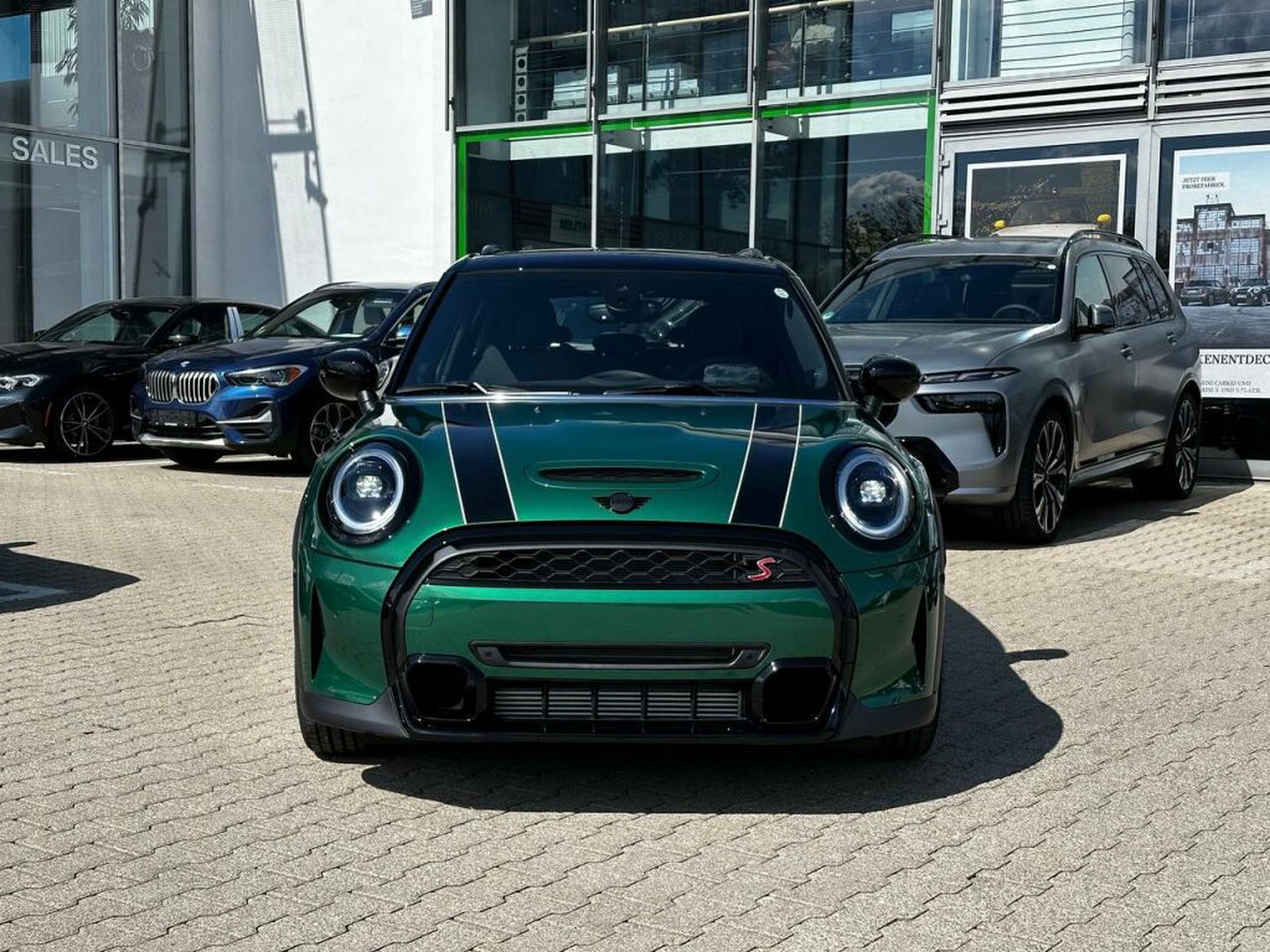 MINI Cooper S Hardtop 4 Door - Tax Free Military Sales in Würzburg ...